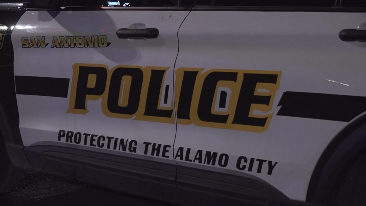 Policía: buscan a Matthew Crossland, tiene orden de arresto – Telemundo ...