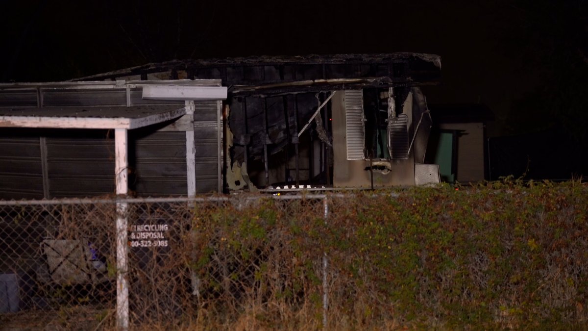 Fuego en Poteet cobra la vida de una mujer – Telemundo San Antonio (60)