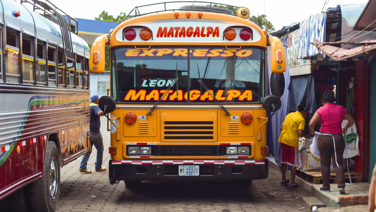 Nicaragua: vuelco de autobús deja al menos 19 muertos – Telemundo San ...