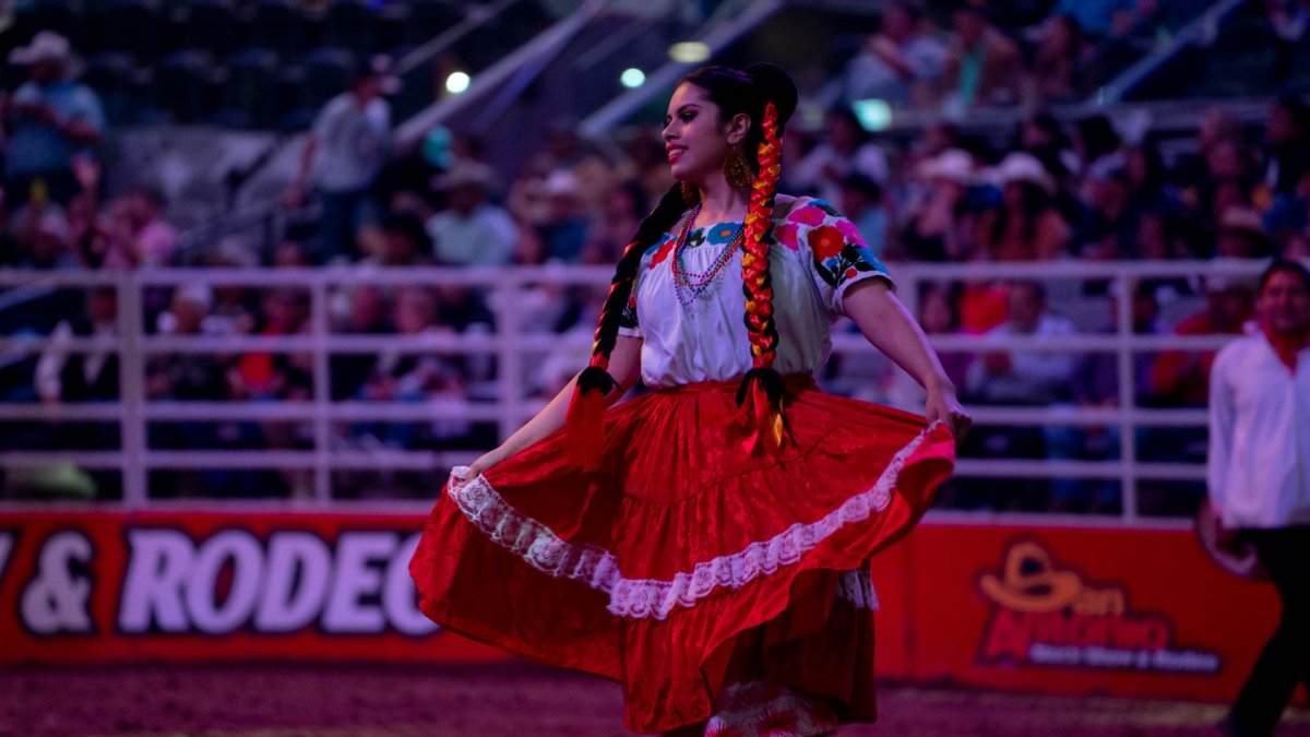 Escaramuza y charreada en el Rodeo San Antonio – Telemundo San Antonio (60)