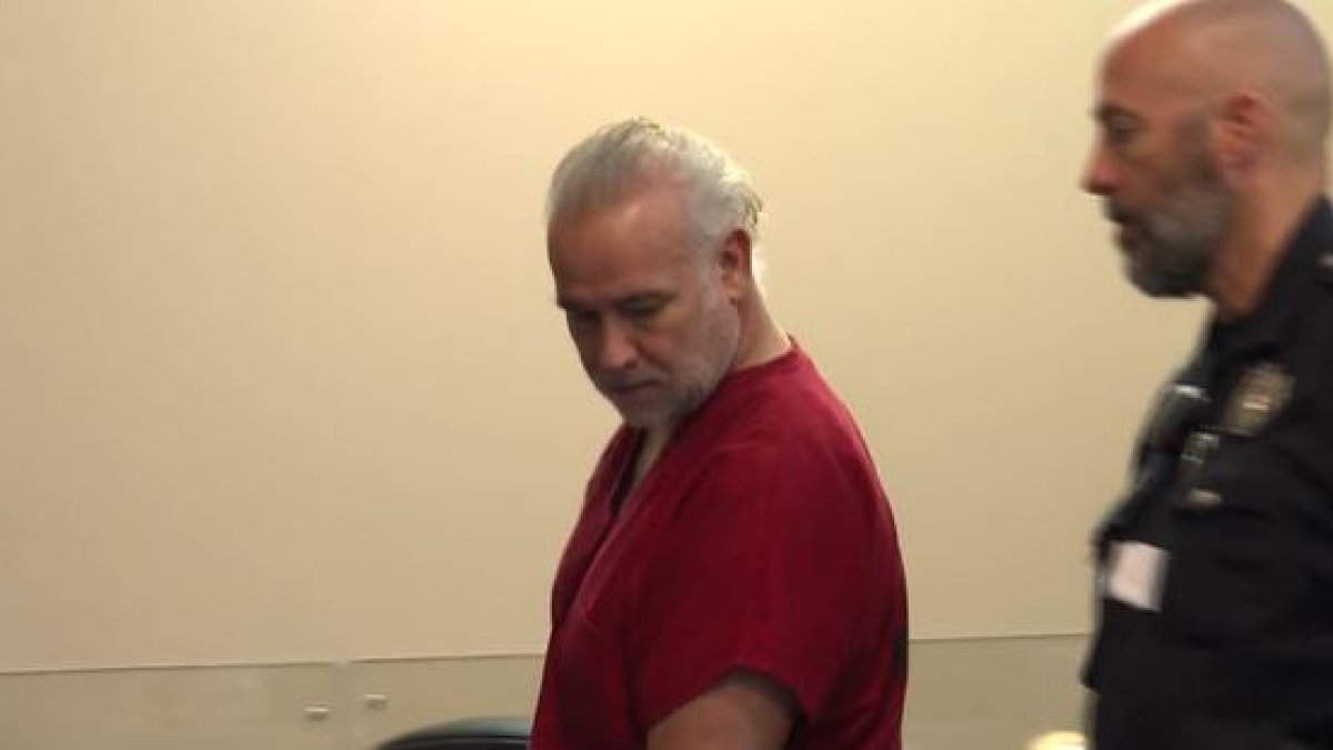 Esposo de Suzanne Simpson con cita en corte en San Antonio – Telemundo San Antonio (60)