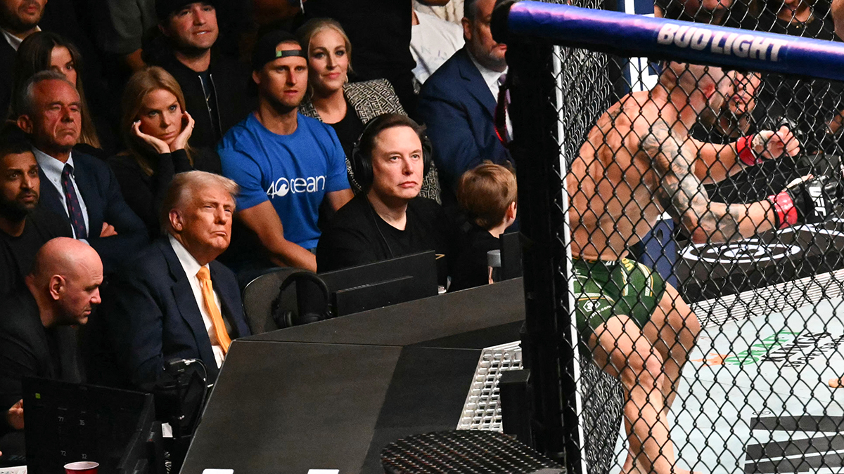 Trump se sienta junto a la jaula de la UFC en Miami – Telemundo San ...
